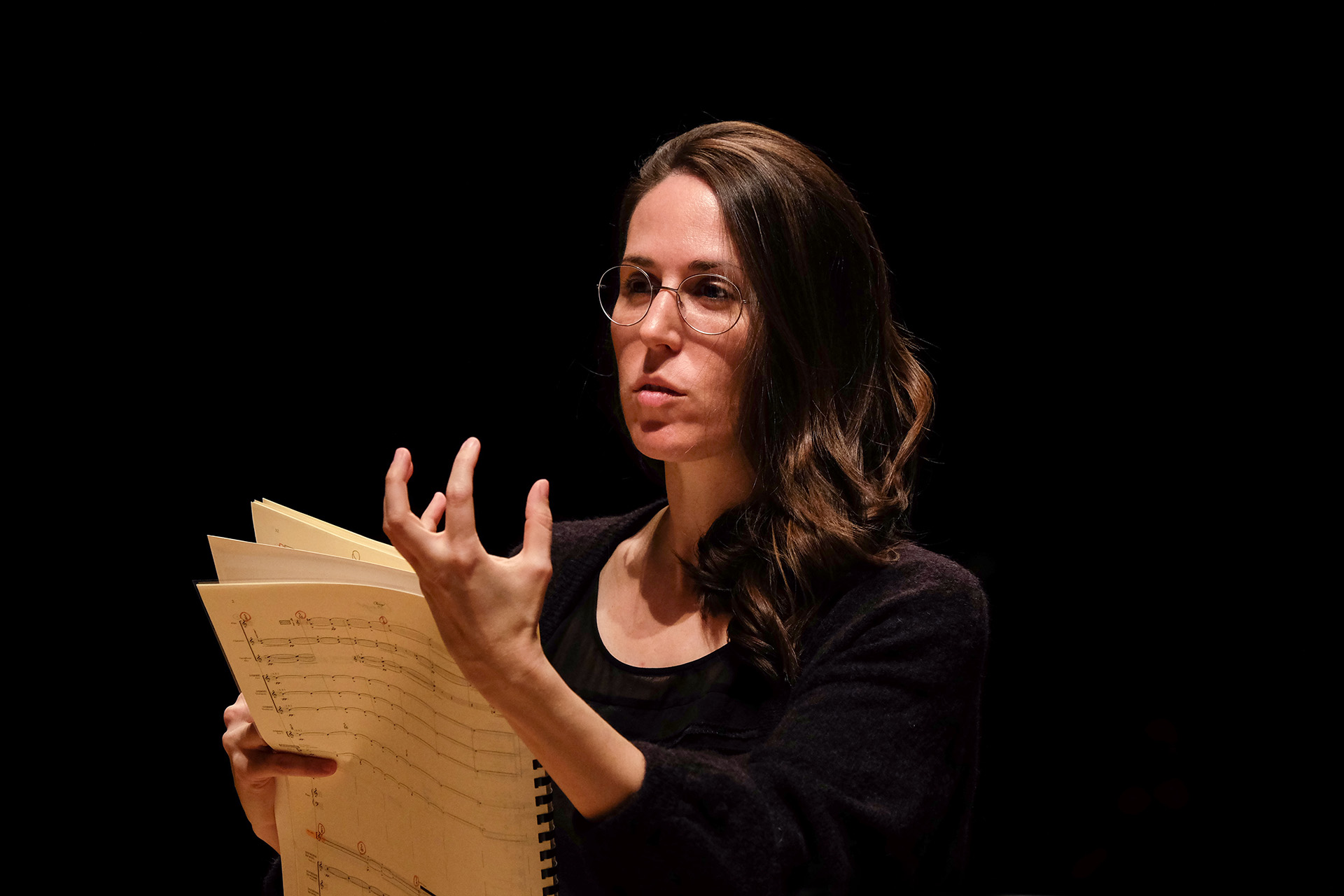 "L’expérience de la musique ne se fait pas seulement avec les oreilles". Entretien avec Clara ...